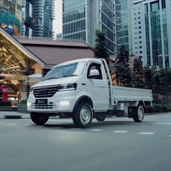 SRM T3EV Electric Lorry: Singapore Best-selling EV Lorry